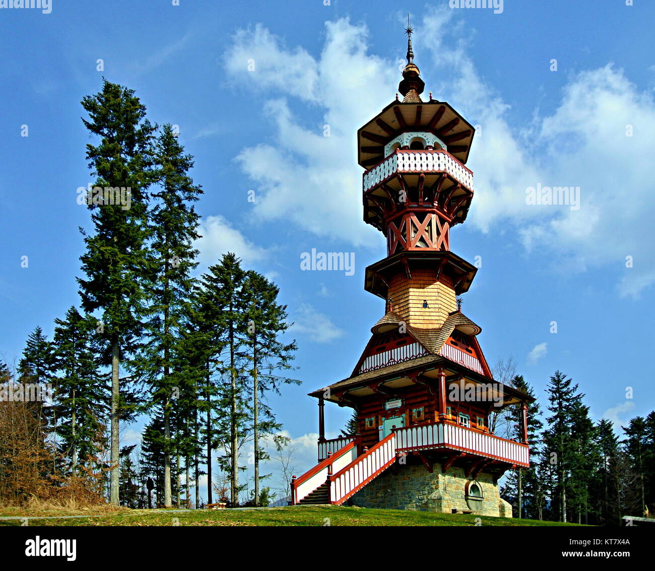 Landmark lookout sky tall tree hi-res stock photography and images - Alamy