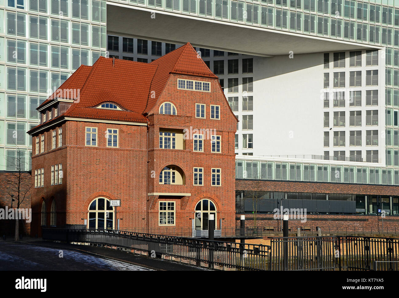 old customs house Stock Photo - Alamy