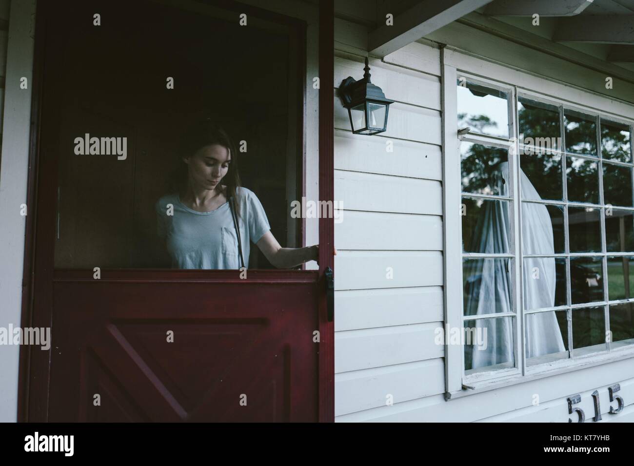 A ghost story david lowery hi-res stock photography and images - Alamy