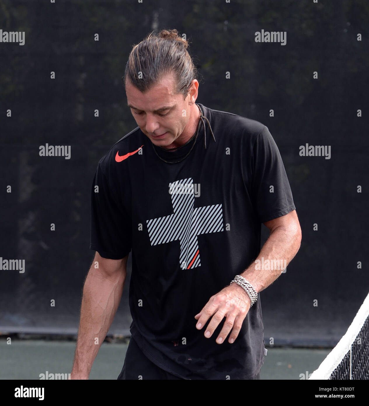 BOCA RATON, FL - NOVEMBER 20: Rocker Gavin Rossdale is seen playing ...