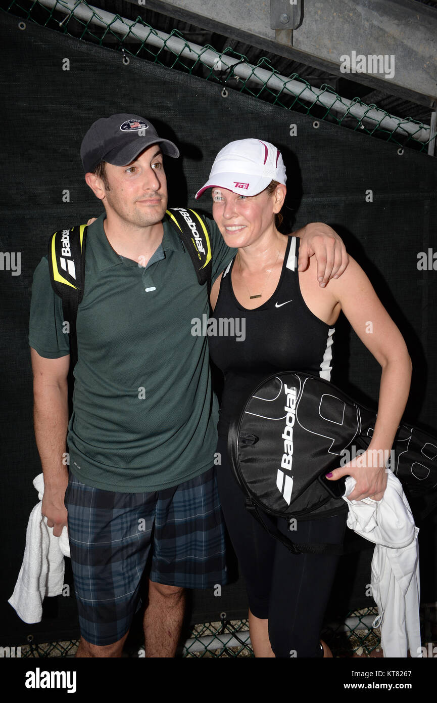 Kiss the racket hi-res stock photography and images - Alamy