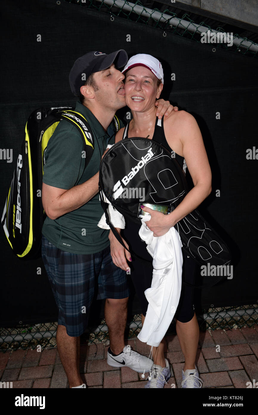 Kiss the racket hi-res stock photography and images - Alamy