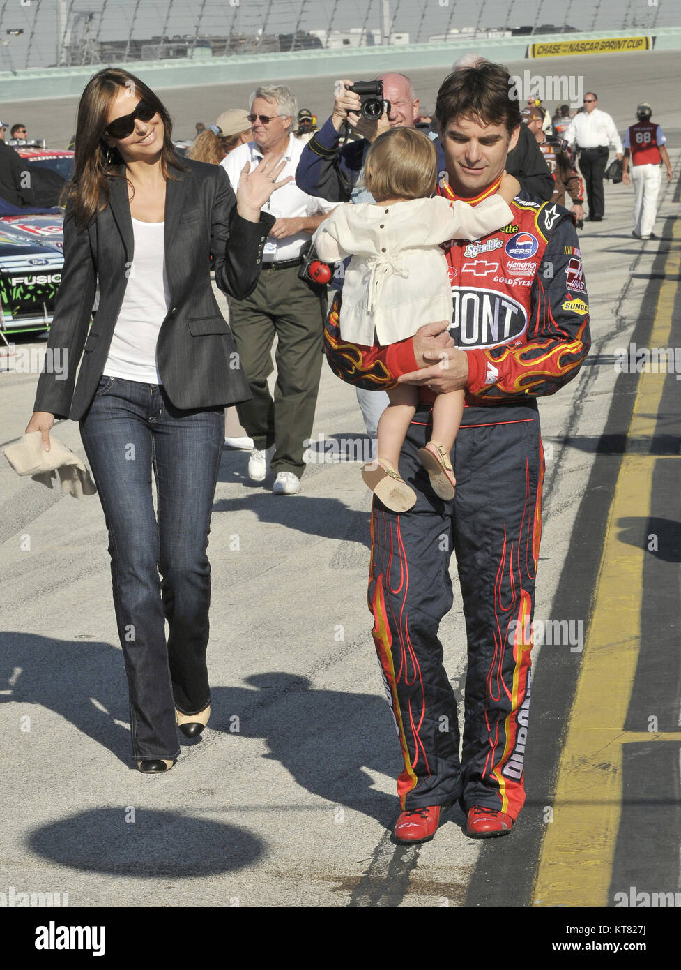 HOMESTEAD, FL - NOVEMBER 16: Jeff Gordon Daughter Ella Sofia before the ...