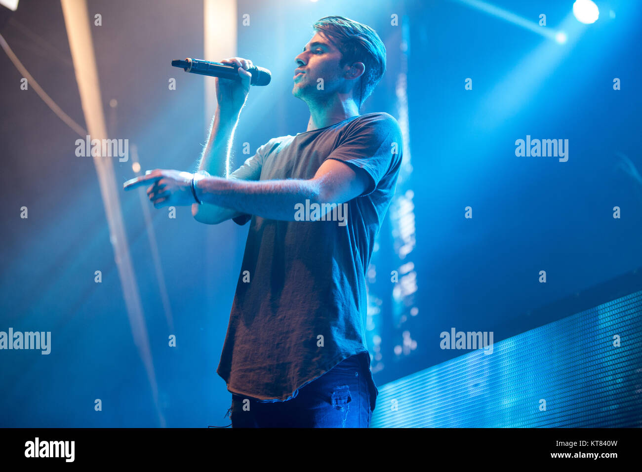The Chainsmokers Dj