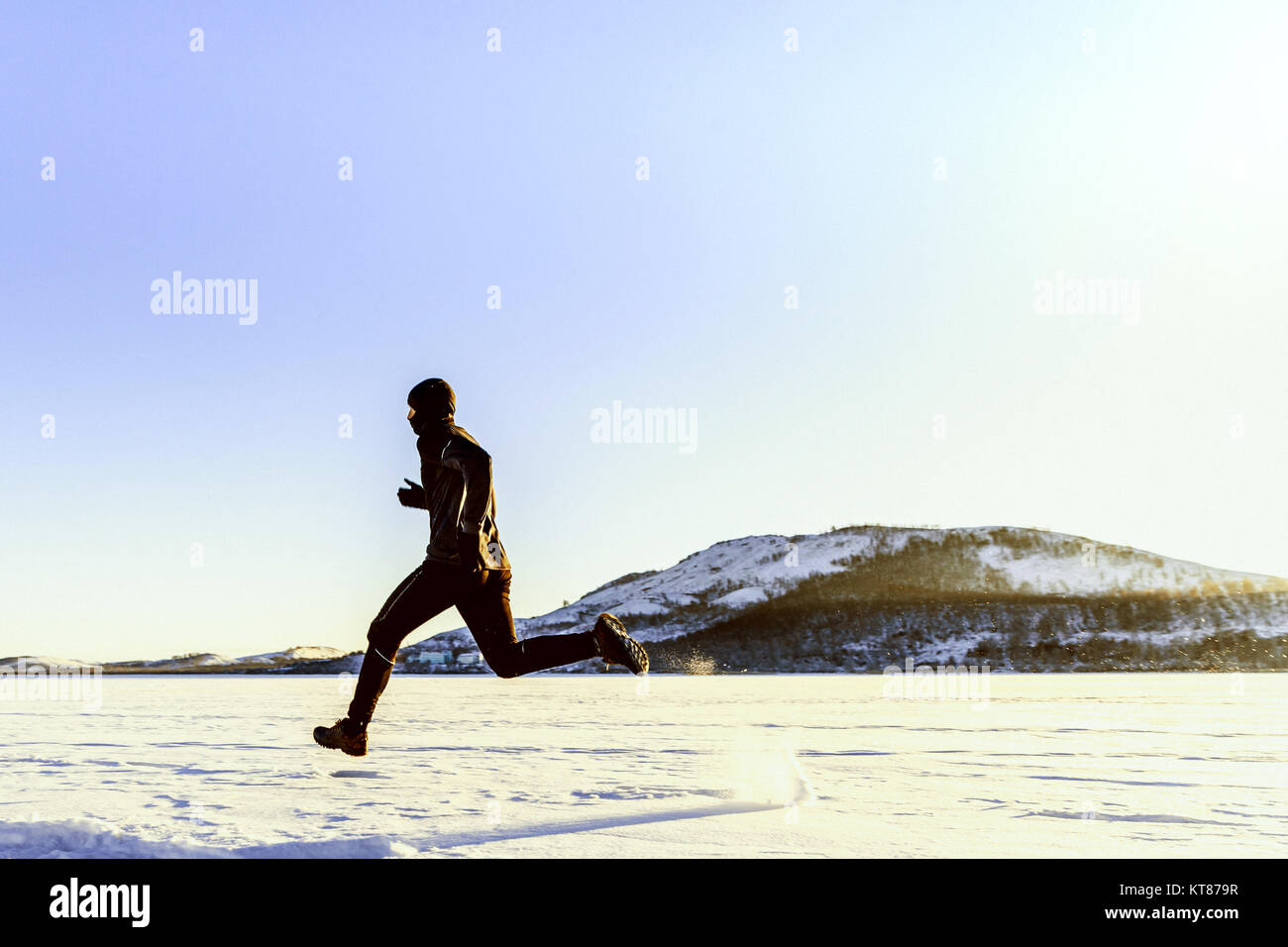 Frozen male athlete in winter hi-res stock photography and images - Alamy