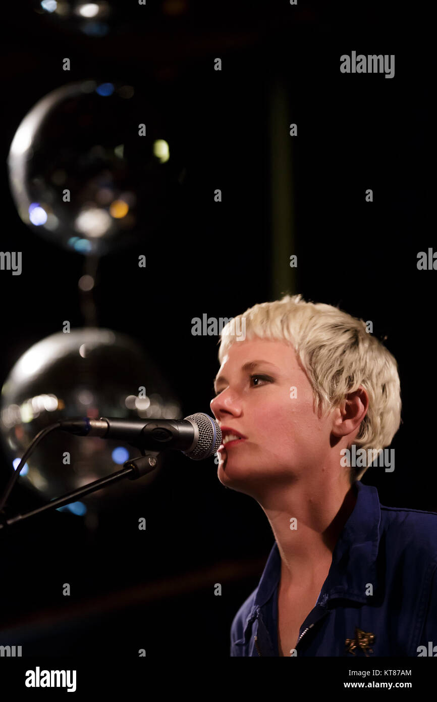 The French-Canadian singer, songwriter and musician Chloe Raunet ...