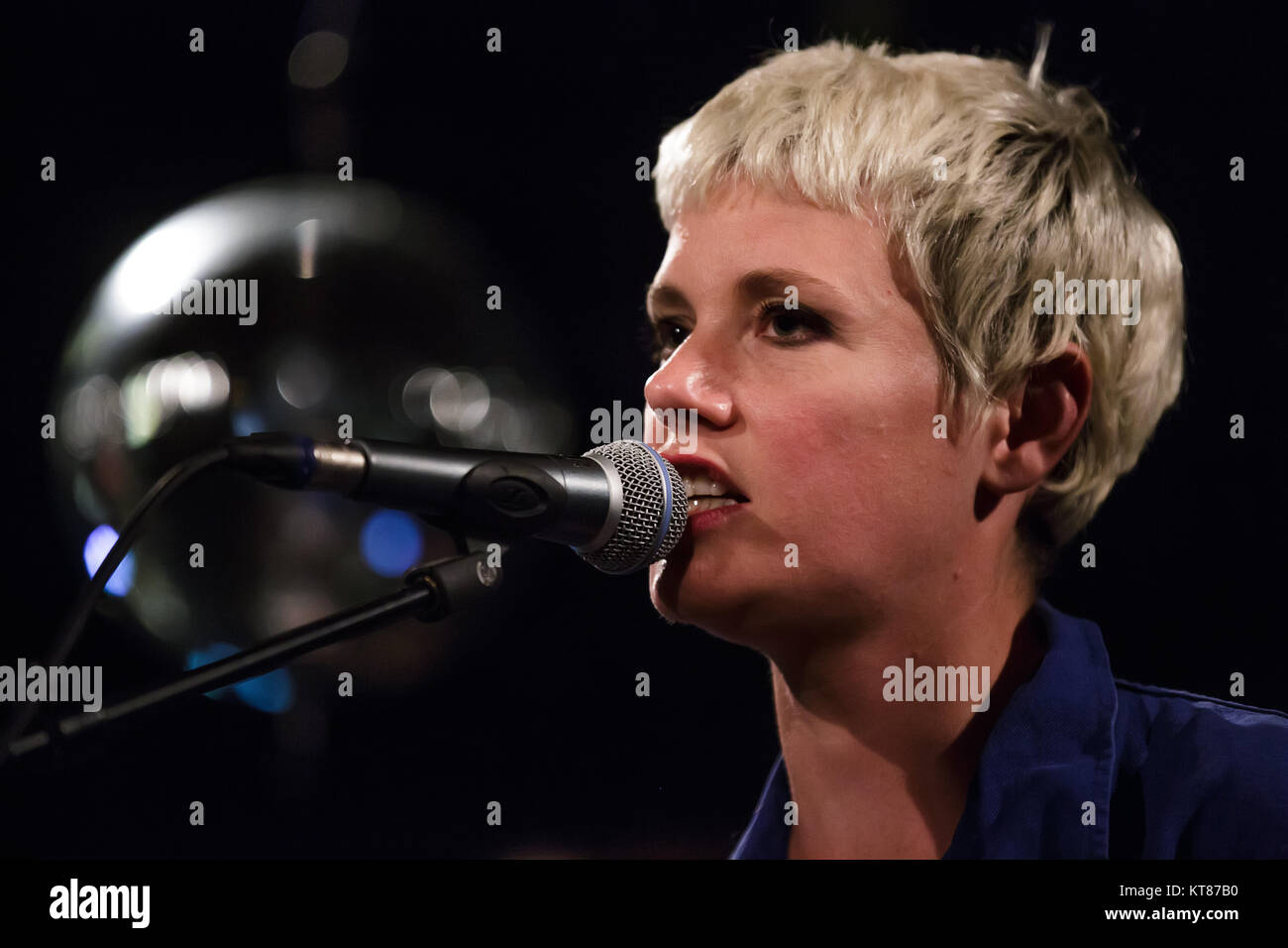 The French-Canadian singer, songwriter and musician Chloe Raunet ...