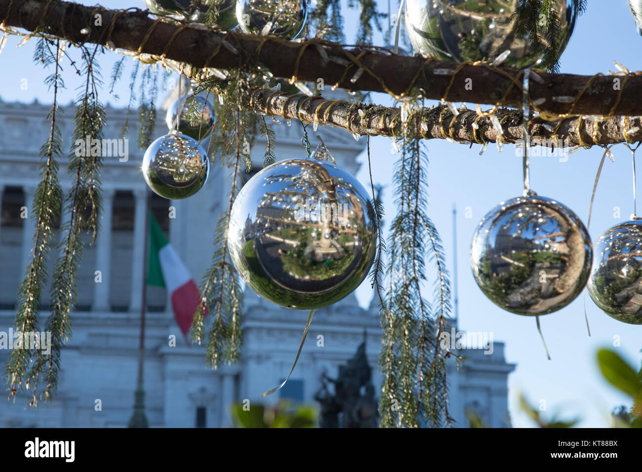 The tree in the center of Piazza Venezia in Rome has become a symbol of ...