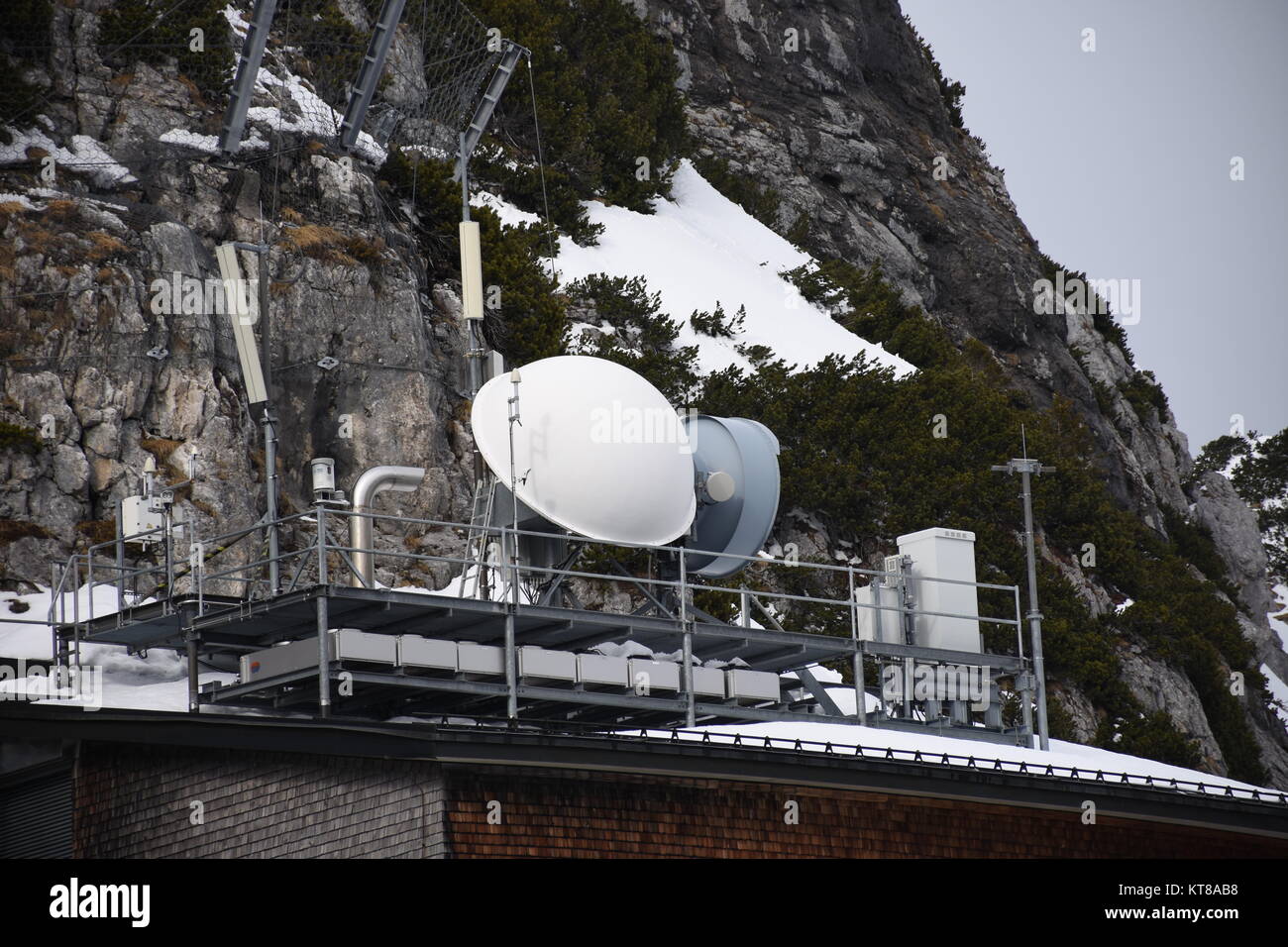 Tv and radio building hi-res stock photography and images - Alamy