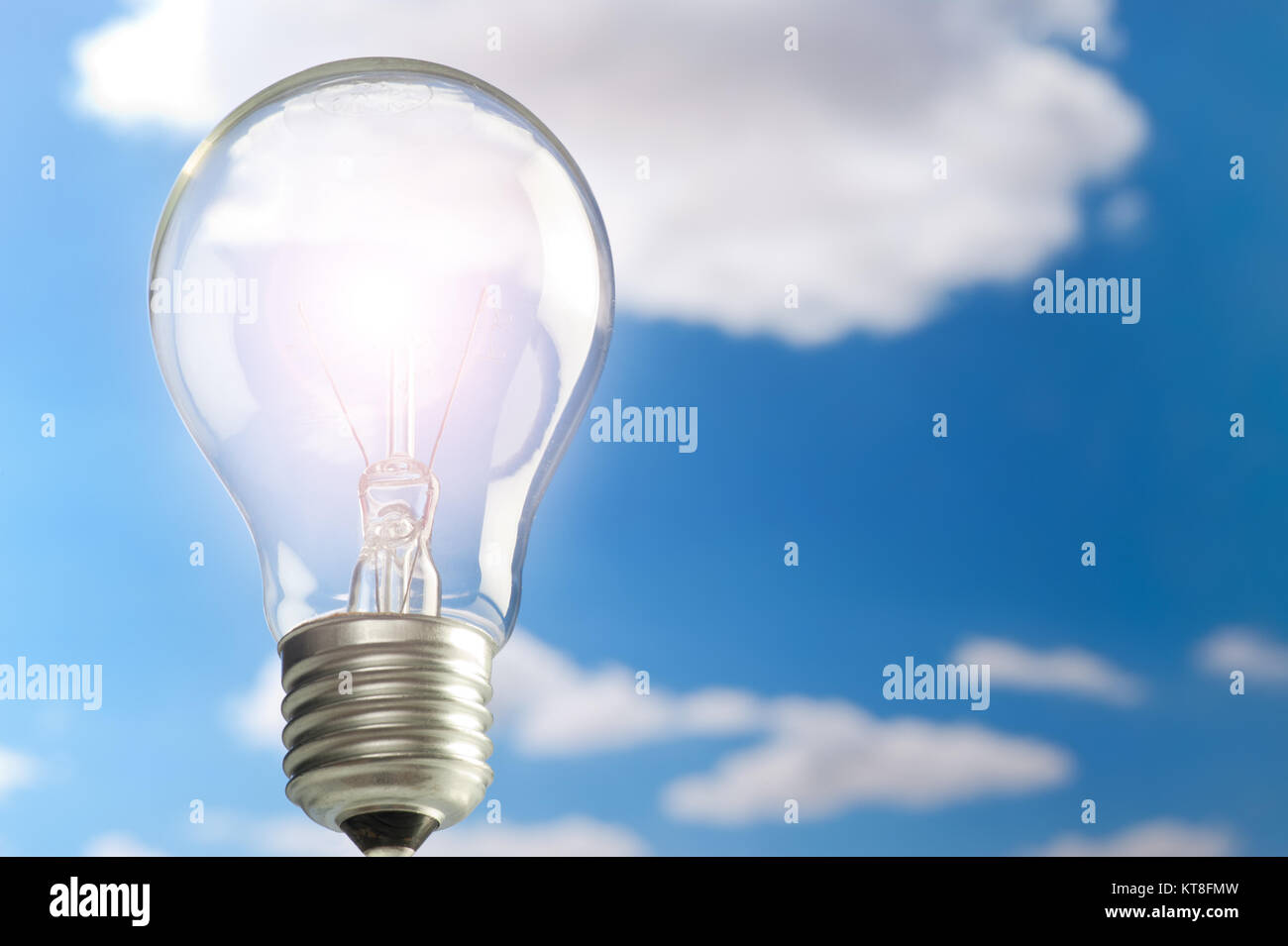 Light bulb led philips hi-res stock photography and images - Alamy