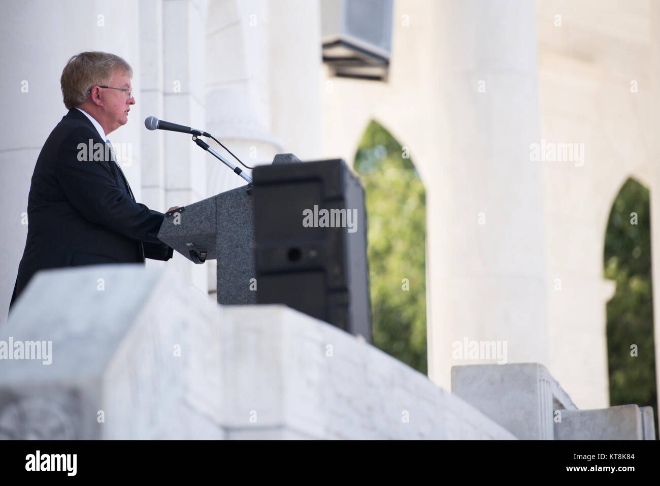 Bob Hesselbein, president of the Vietnam Helicopter Pilots Association ...