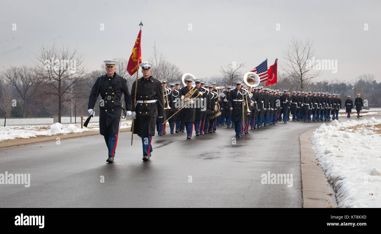 Injured marines iwo jima hi-res stock photography and images - Alamy