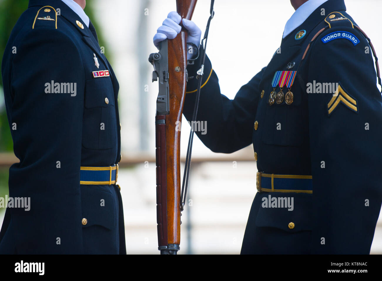 Old Guard Tomb Sentinels participate in the Changing of the Guard ...