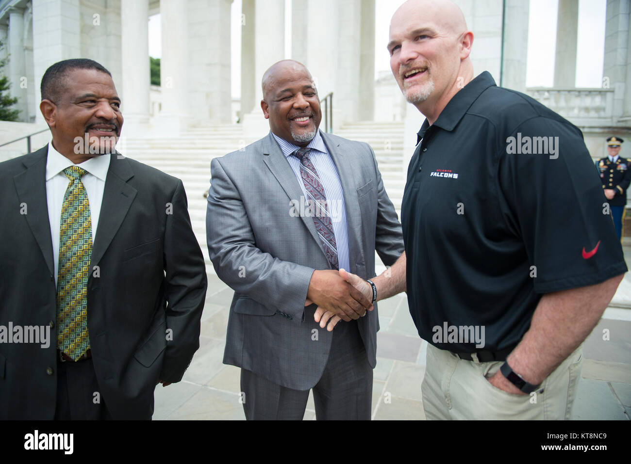 Members of the Atlanta Falcons front office lay a wreath at the Tomb of ...