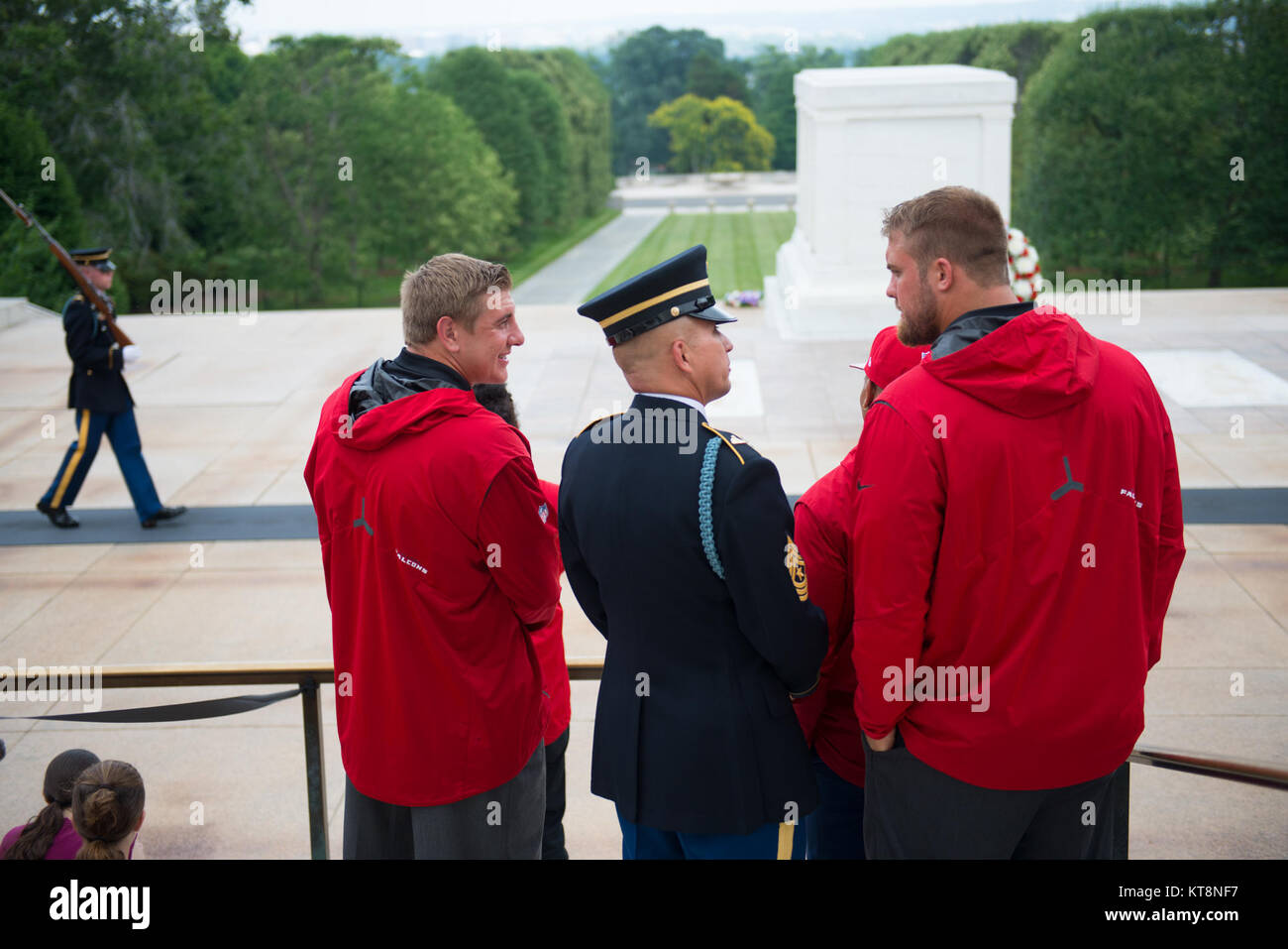 Members of the Atlanta Falcons front office lay a wreath at the Tomb of ...
