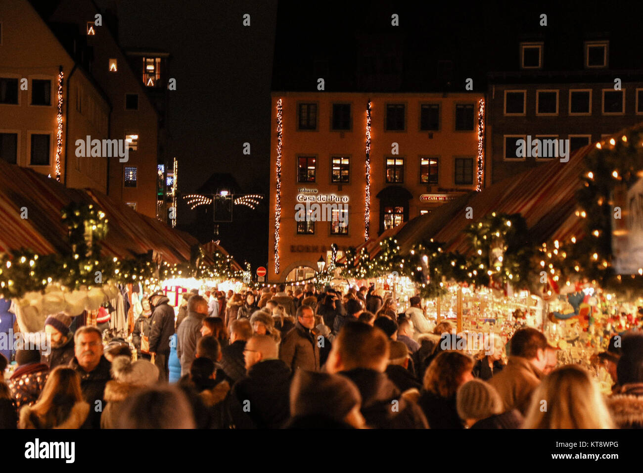 December 21, 2017 - Nuremberg, Bavaria, Germany - Large number of ...