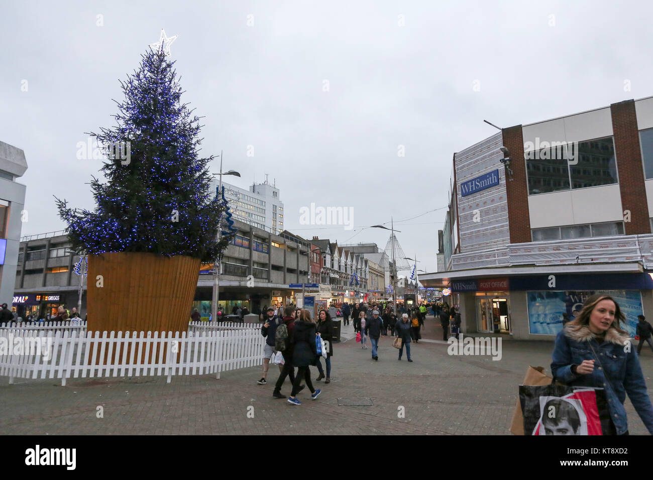 Busy christmas market street white hi-res stock photography and images ...