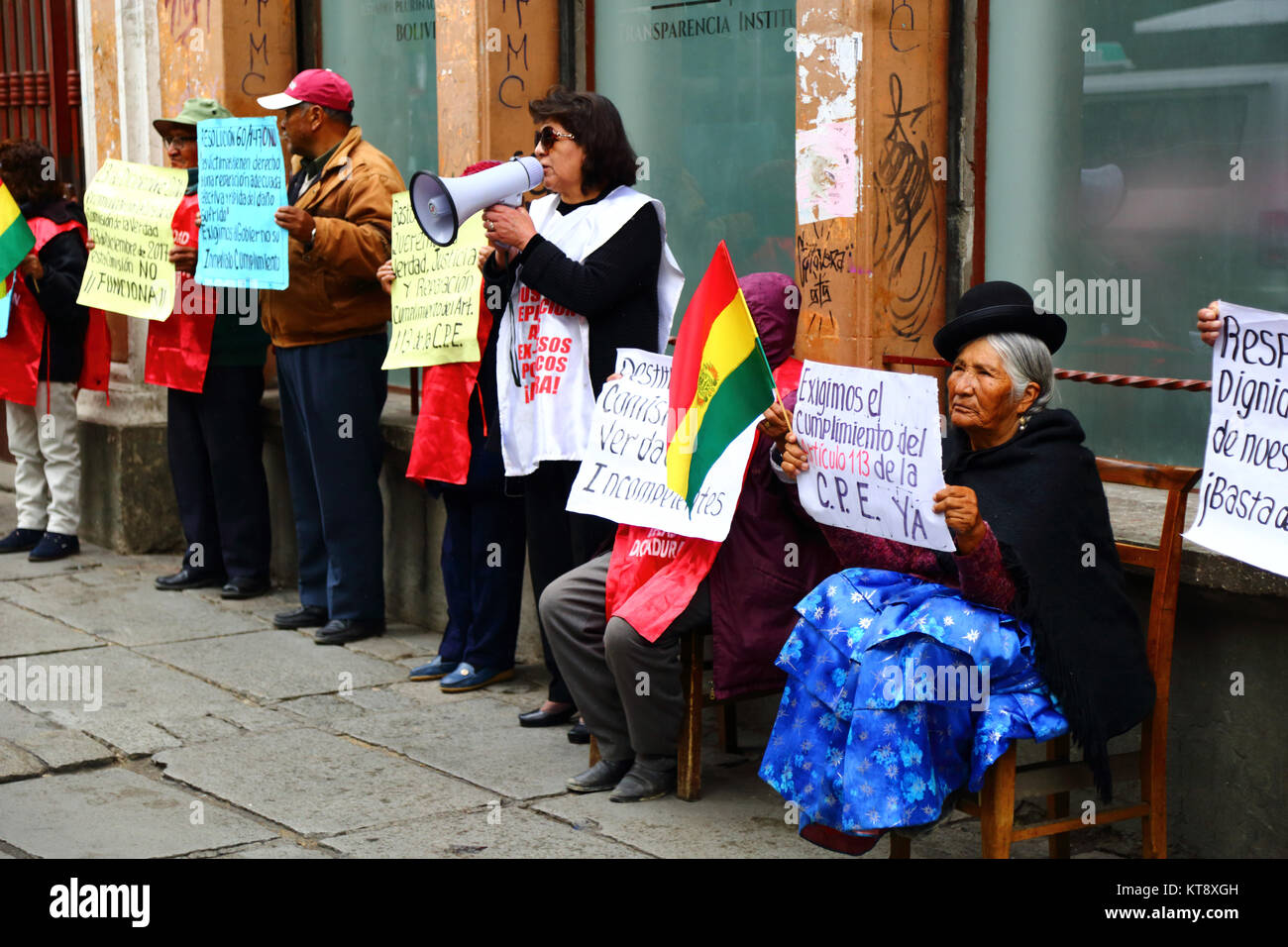 La Paz, Bolivia, 22nd Dec, 2017. Victims of Bolivia's military ...