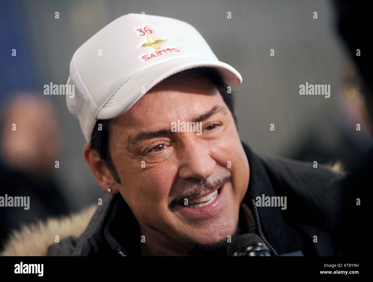Staten Island, NY, USA. 22nd Dec, 2017. Actor Joey Dedio and Kids ...