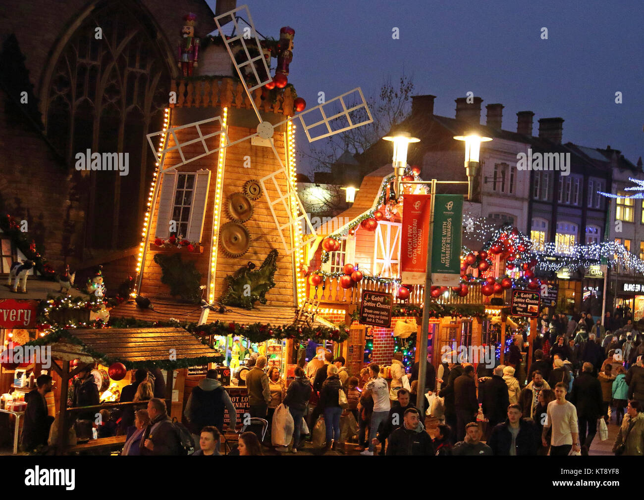 Cardiff christmas market hi-res stock photography and images - Alamy