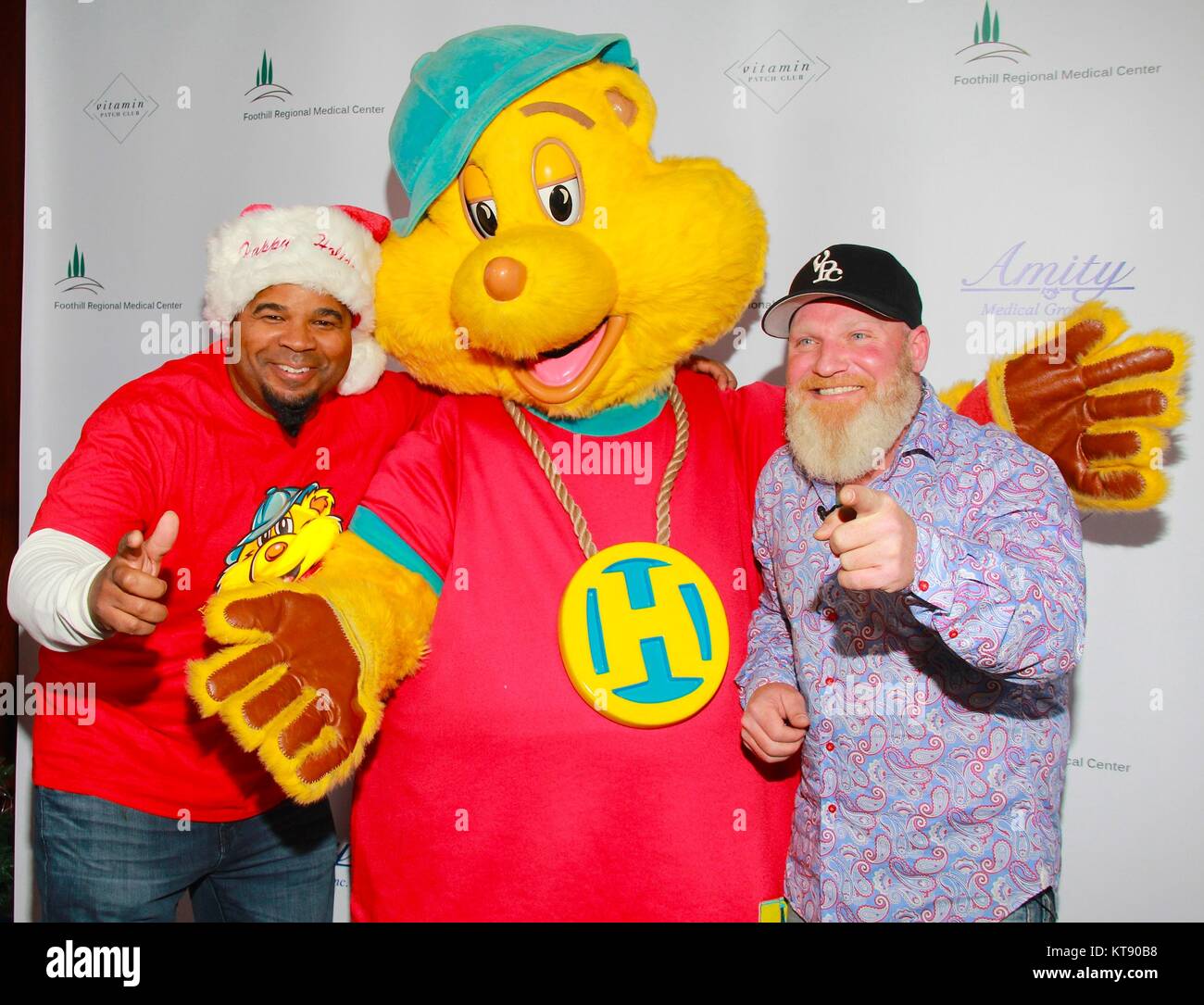 Hollywood, California, USA. 20th Dec, 2017. I15948CHW.Amity Medical ...