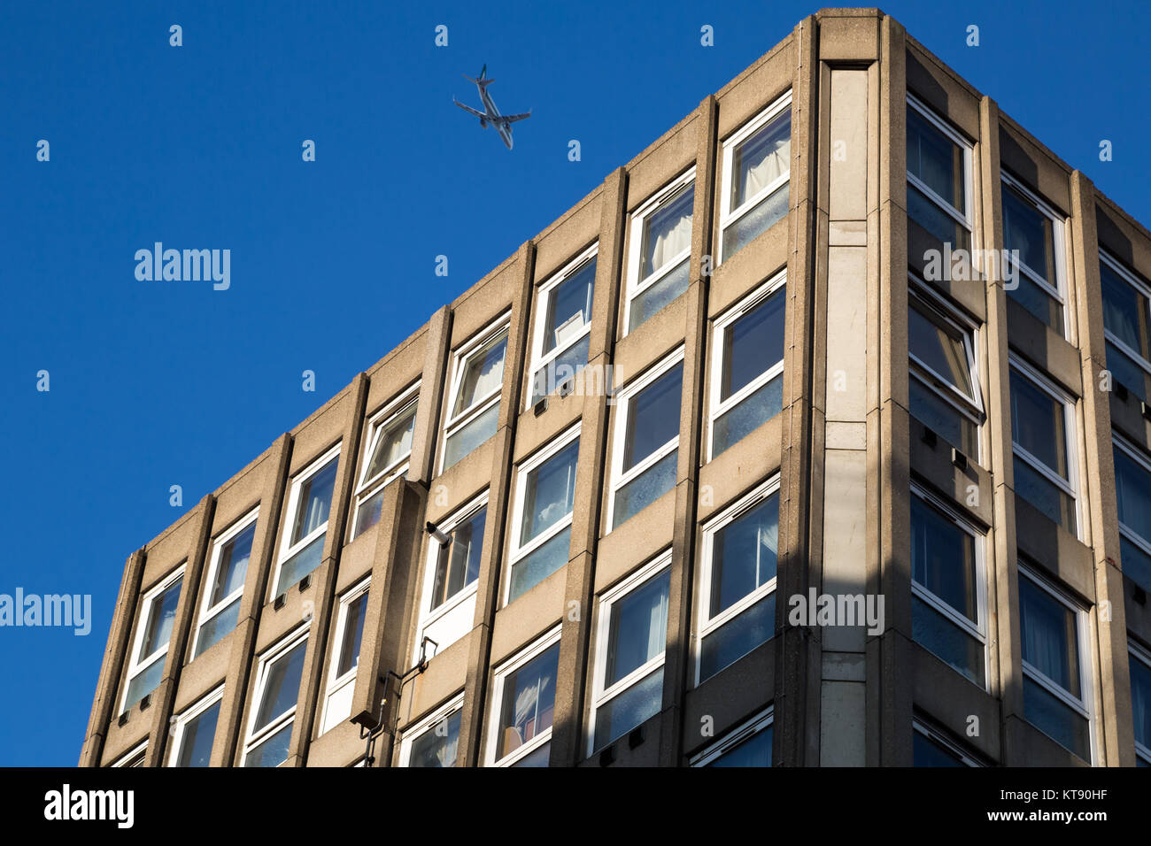 Robin hood estate east london hi-res stock photography and images - Alamy