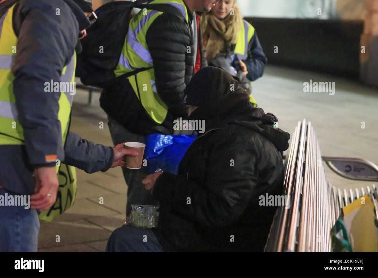 Leeds, UK. 22nd Dec, 2017. On a cold Mad Friday eve a local charity ...