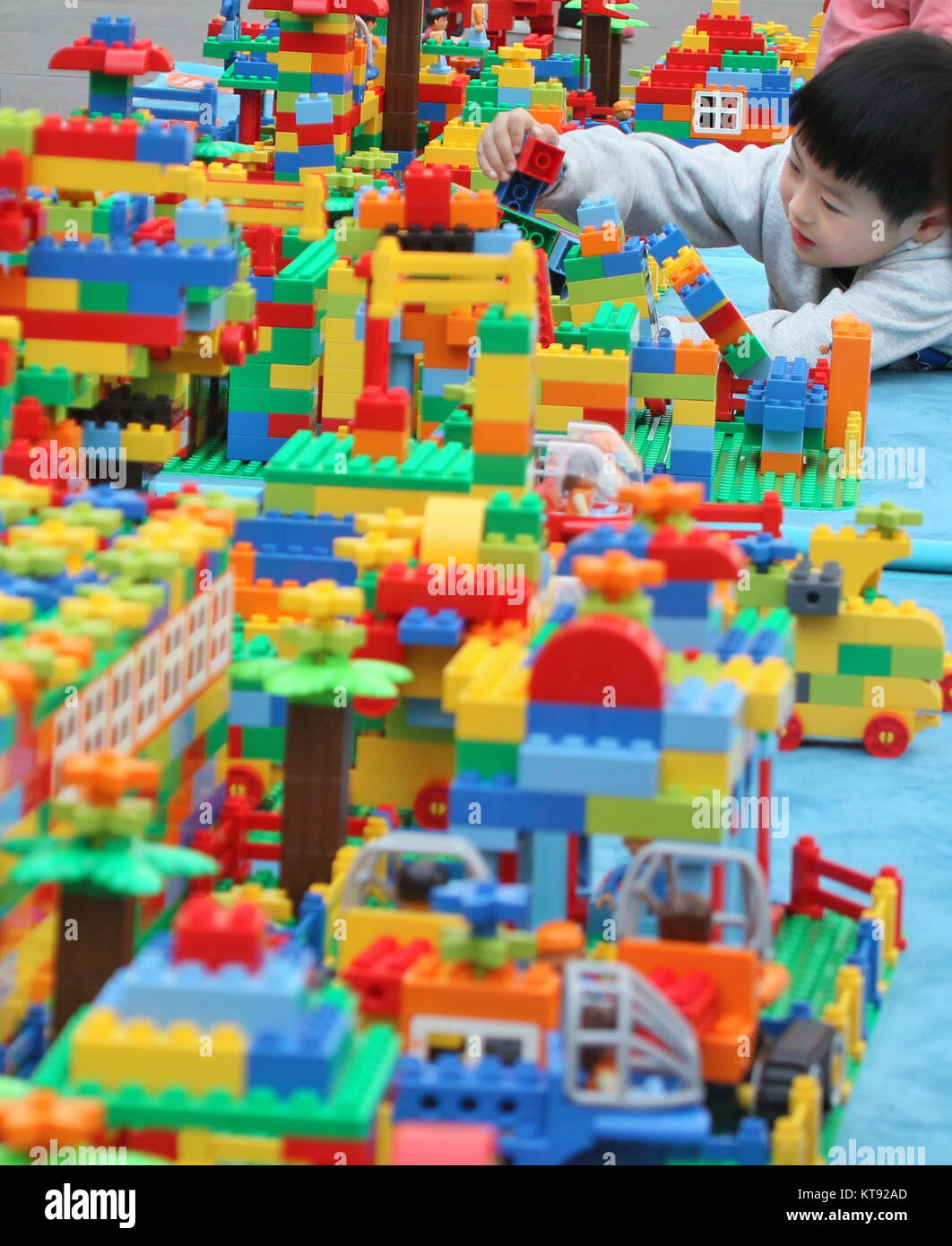 Yantai, China's Shandong Province. 23rd Dec, 2017. A child takes part ...