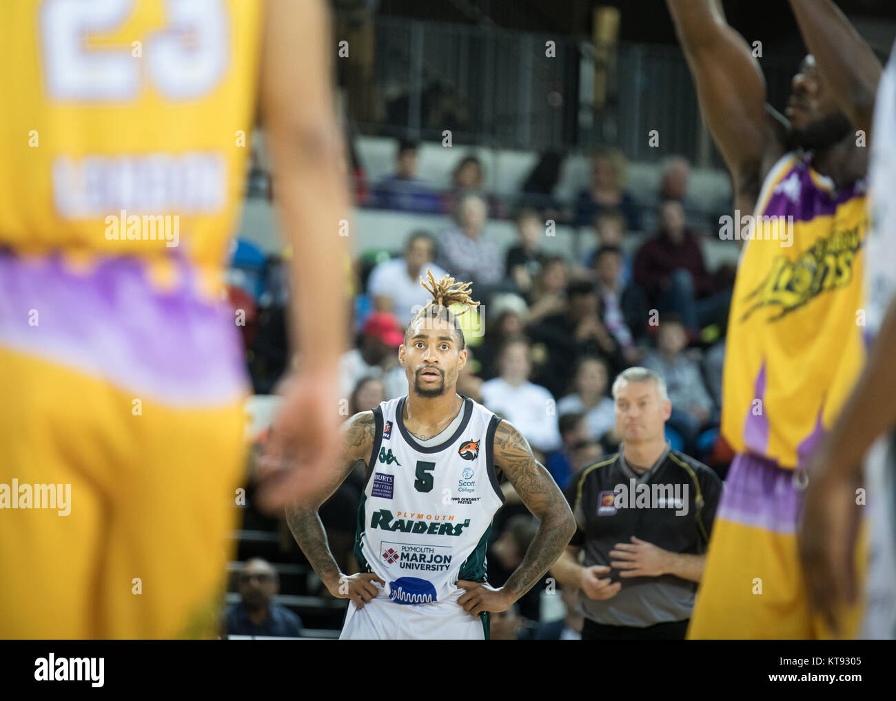 London, UK. 22nd Dec, 2017. Copper Box Arena, London. British ...