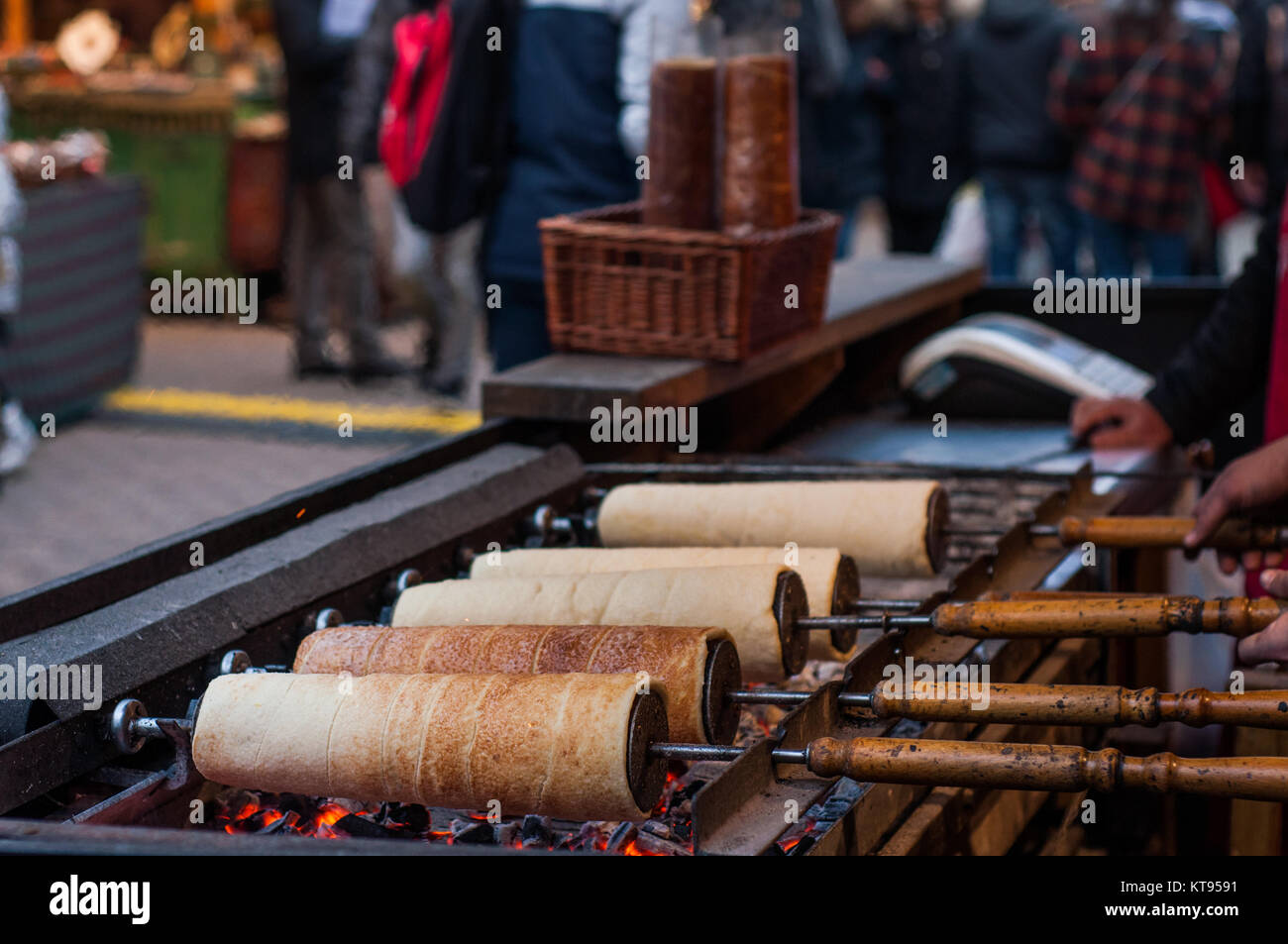Chimney cakes hi-res stock photography and images - Alamy