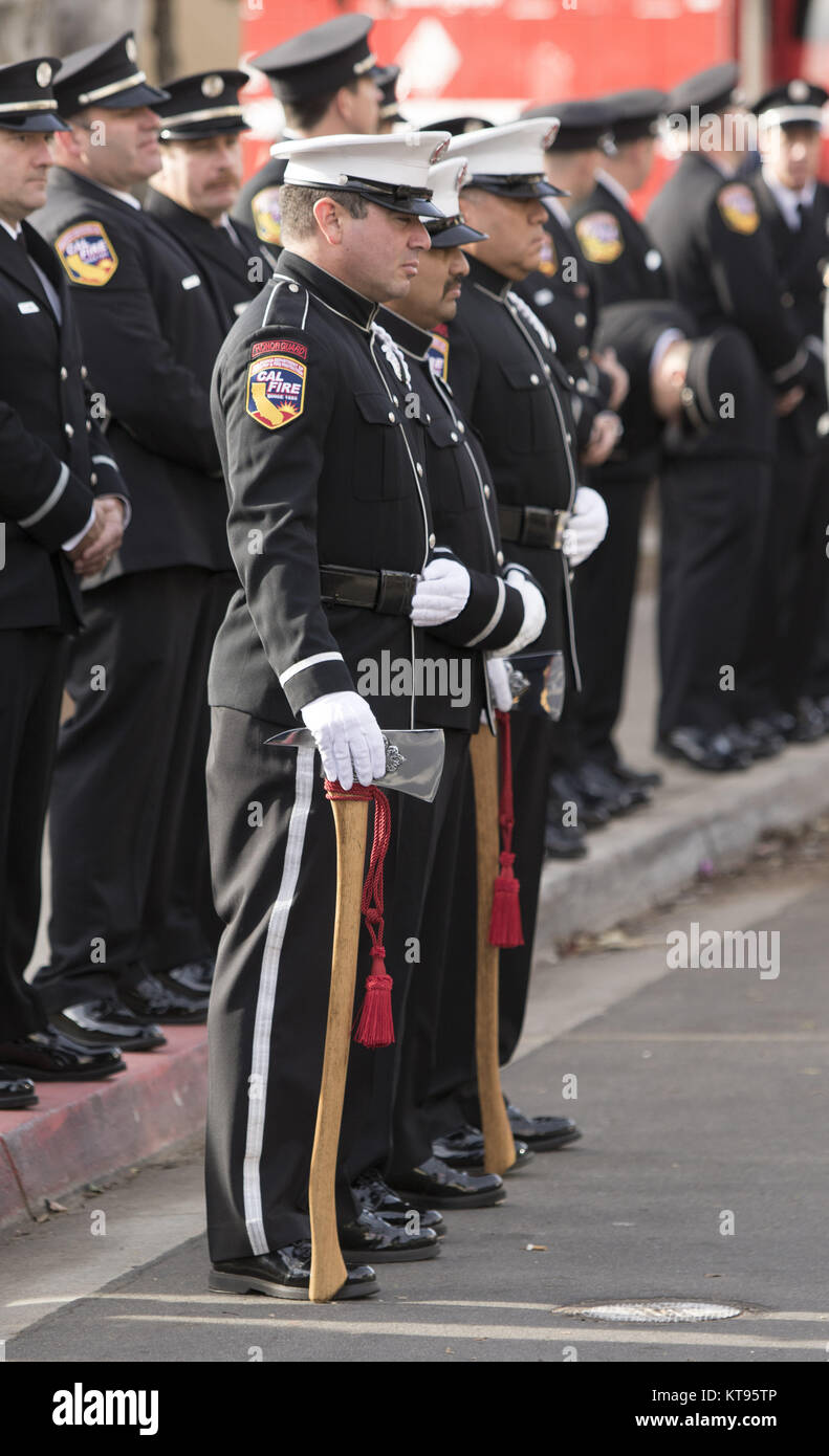 San Diego, California, USA. 23rd Dec, 2017. Thousands of firefighters ...