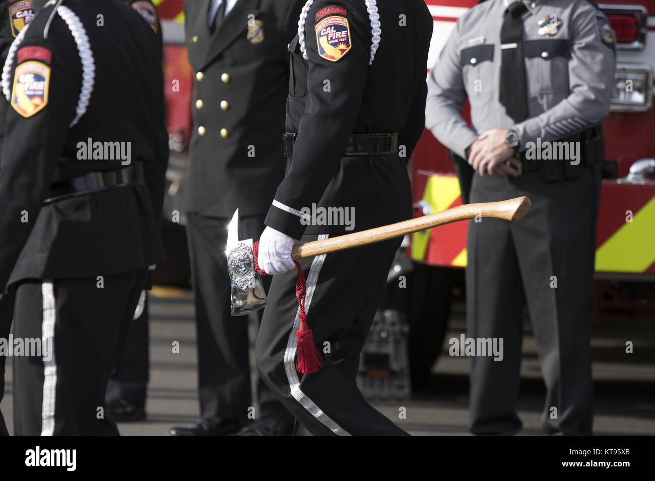 San Diego, California, USA. 23rd Dec, 2017. Thousands of firefighters ...