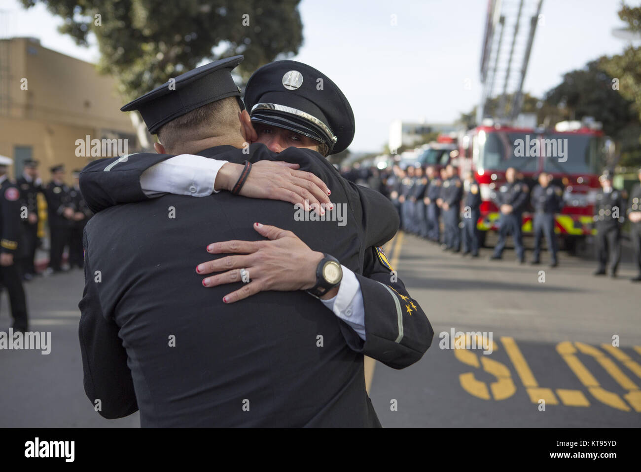 San Diego, California, USA. 23rd Dec, 2017. Thousands of firefighters ...