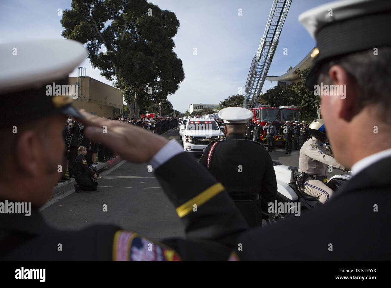 San Diego, California, USA. 23rd Dec, 2017. Thousands of firefighters ...