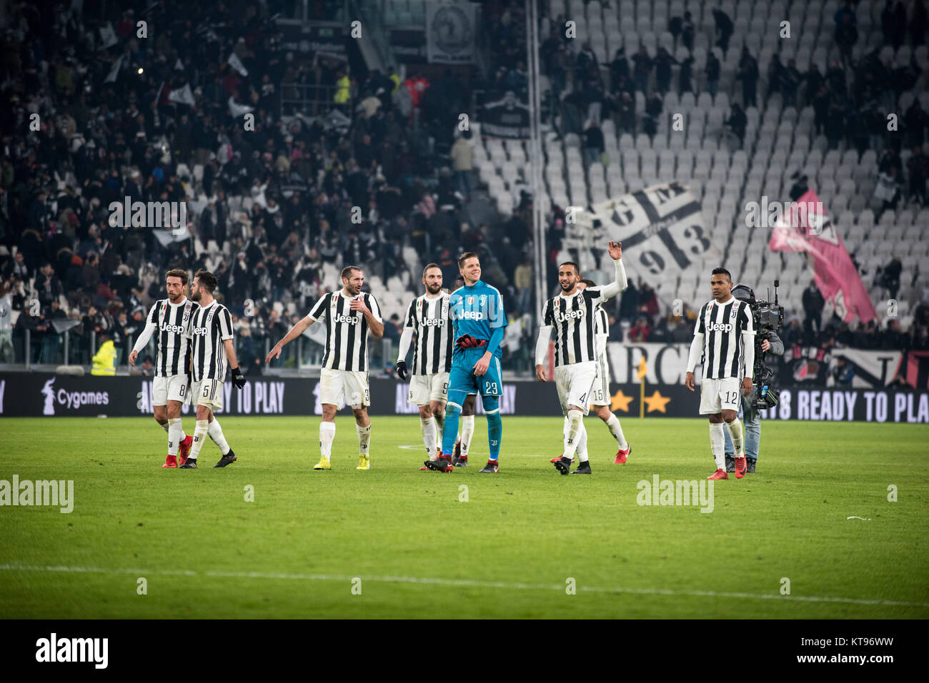 Turin, Italy. 23rd Dec, 2017. Juventus FC celebrates after the football ...