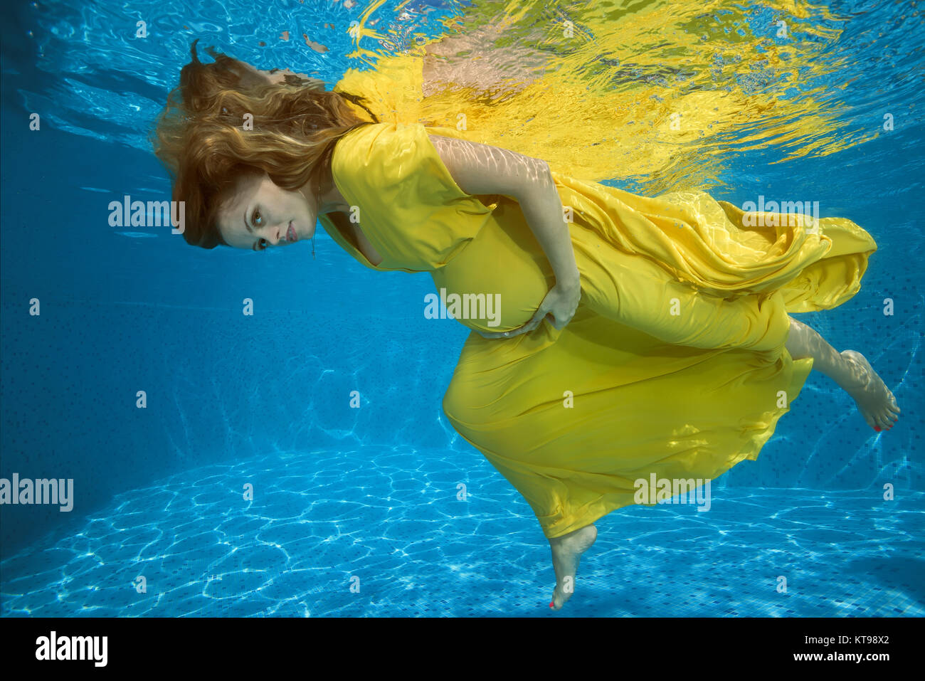 Woman pool float hi-res stock photography and images - Alamy