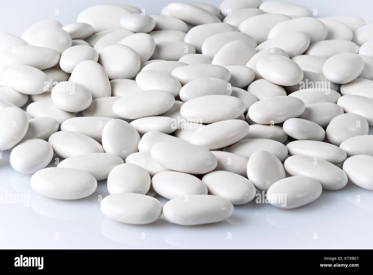 white confetti group Stock Photo - Alamy