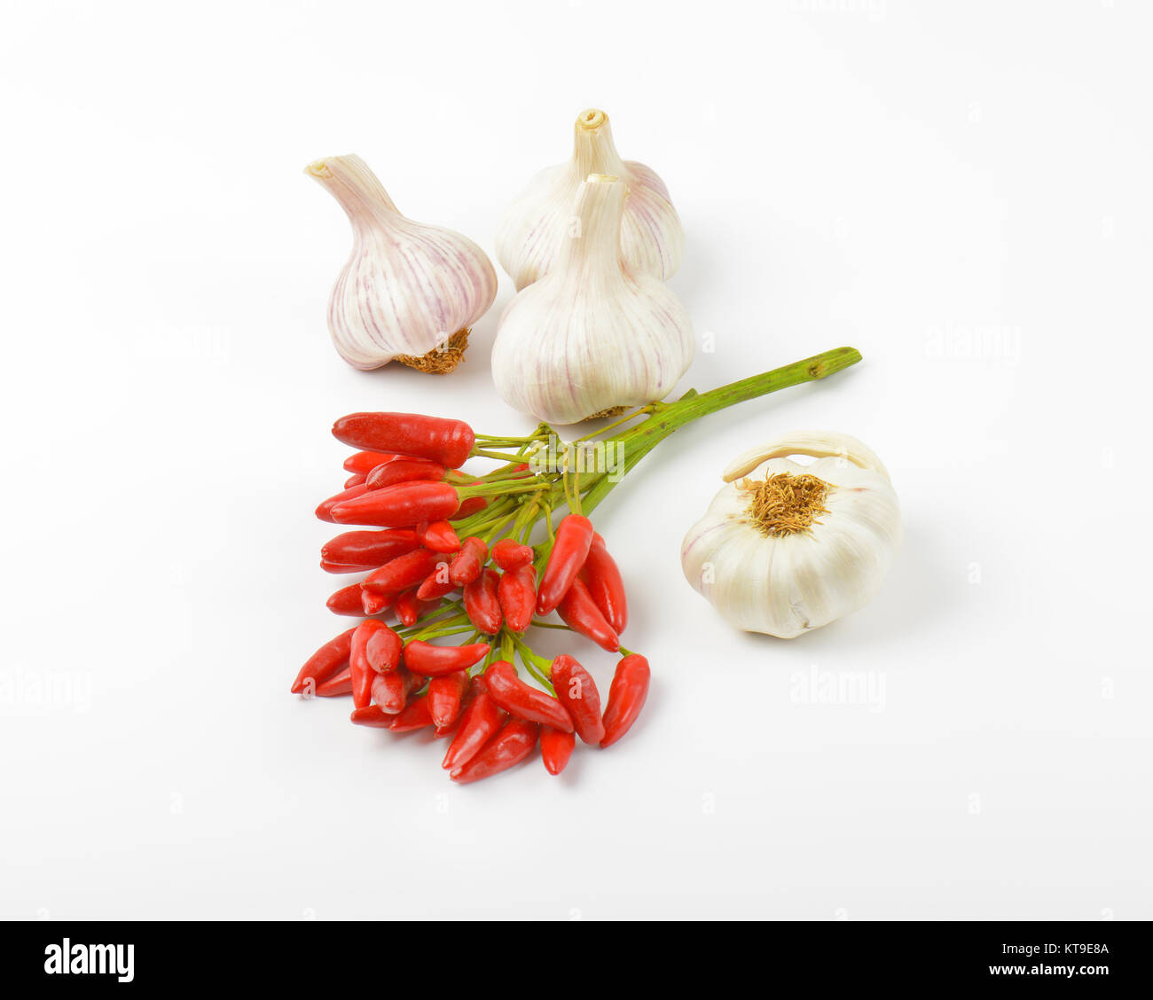 Red chili peppers and garlic Stock Photo - Alamy