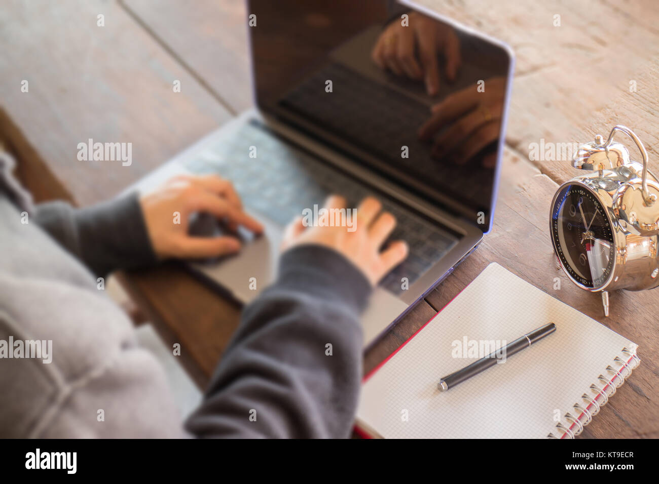 Business Woman Working Late At Home Stock Photo - Alamy