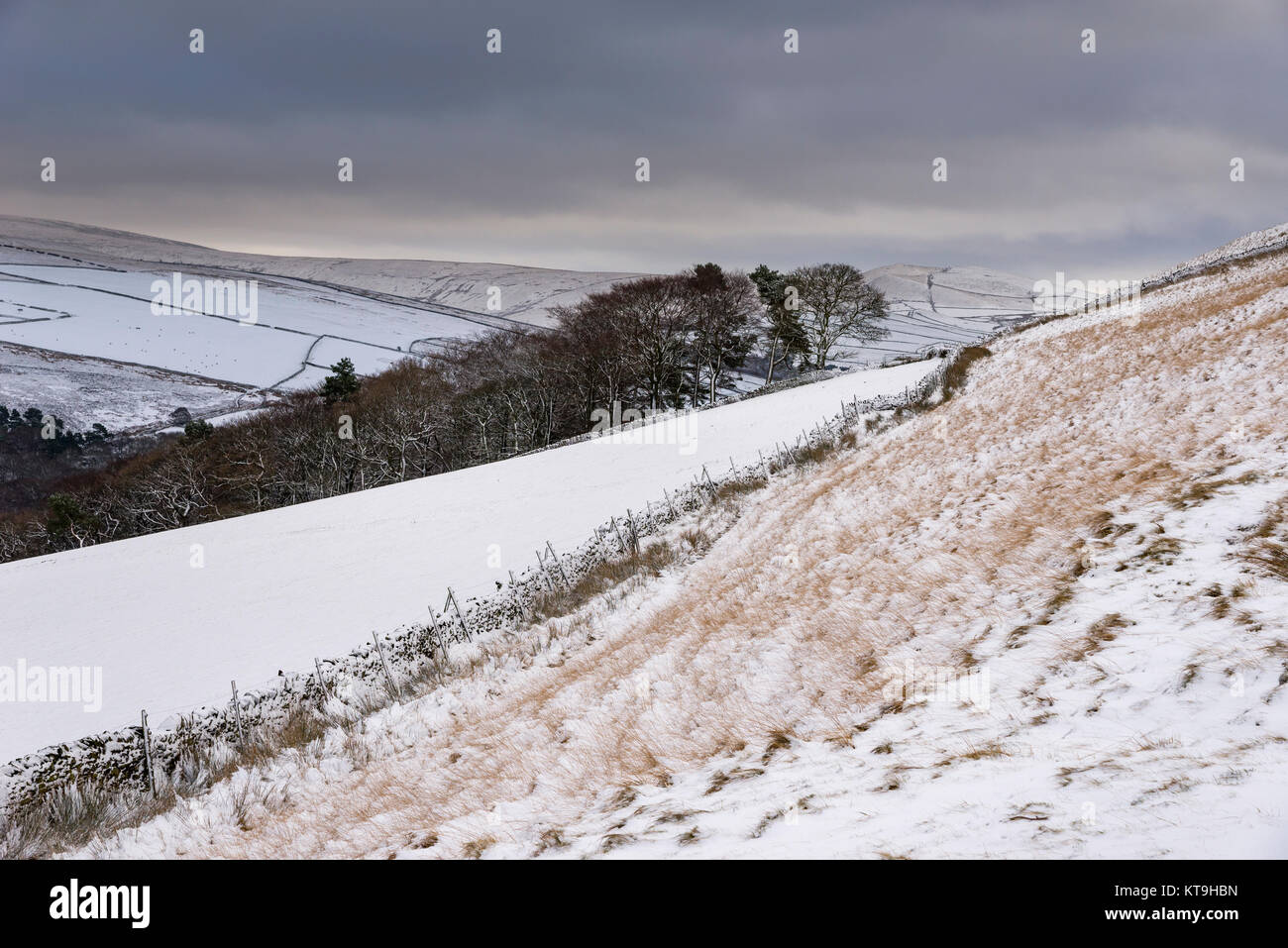 Snowy winter morning at Little Hayfield in the Peak District ...