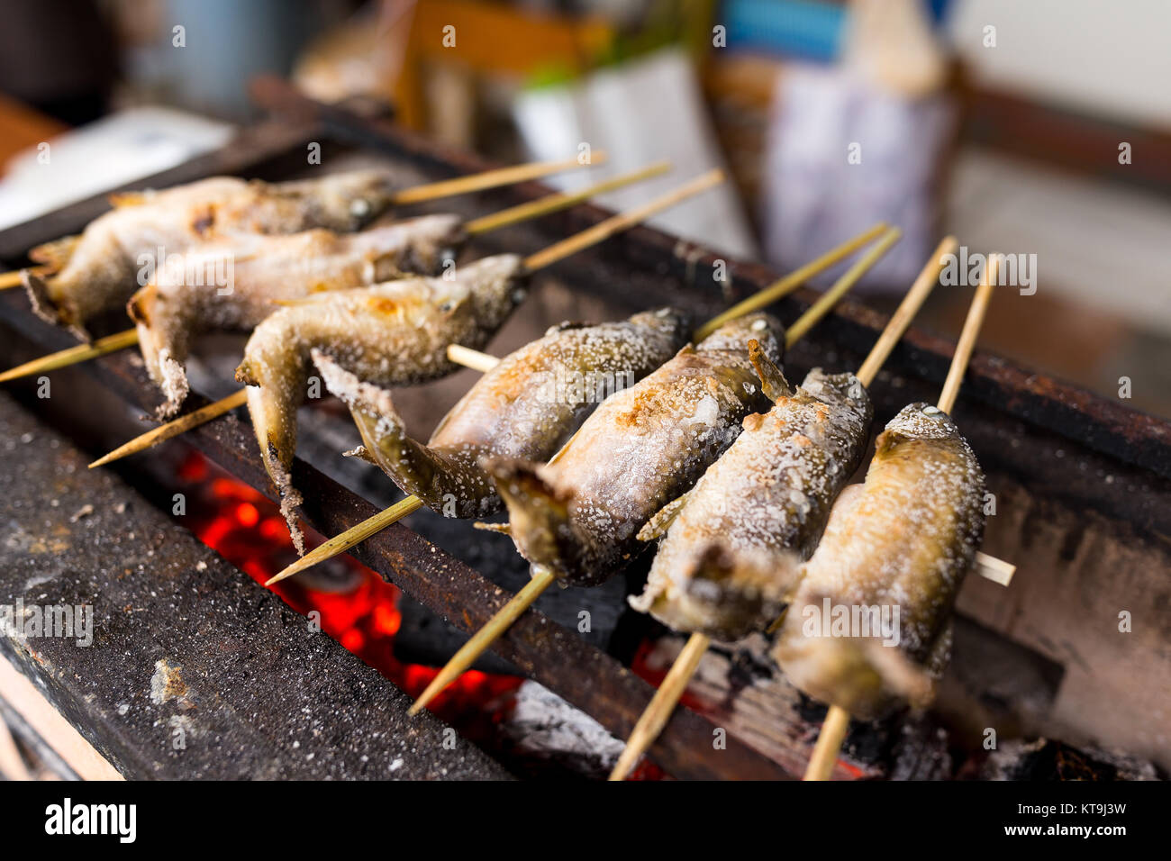 Cooking in an outdoor kitchen japan hi-res stock photography and images ...