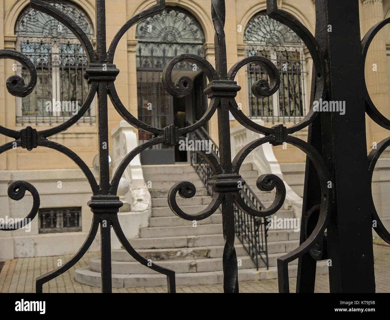 Borders passage hi-res stock photography and images - Alamy