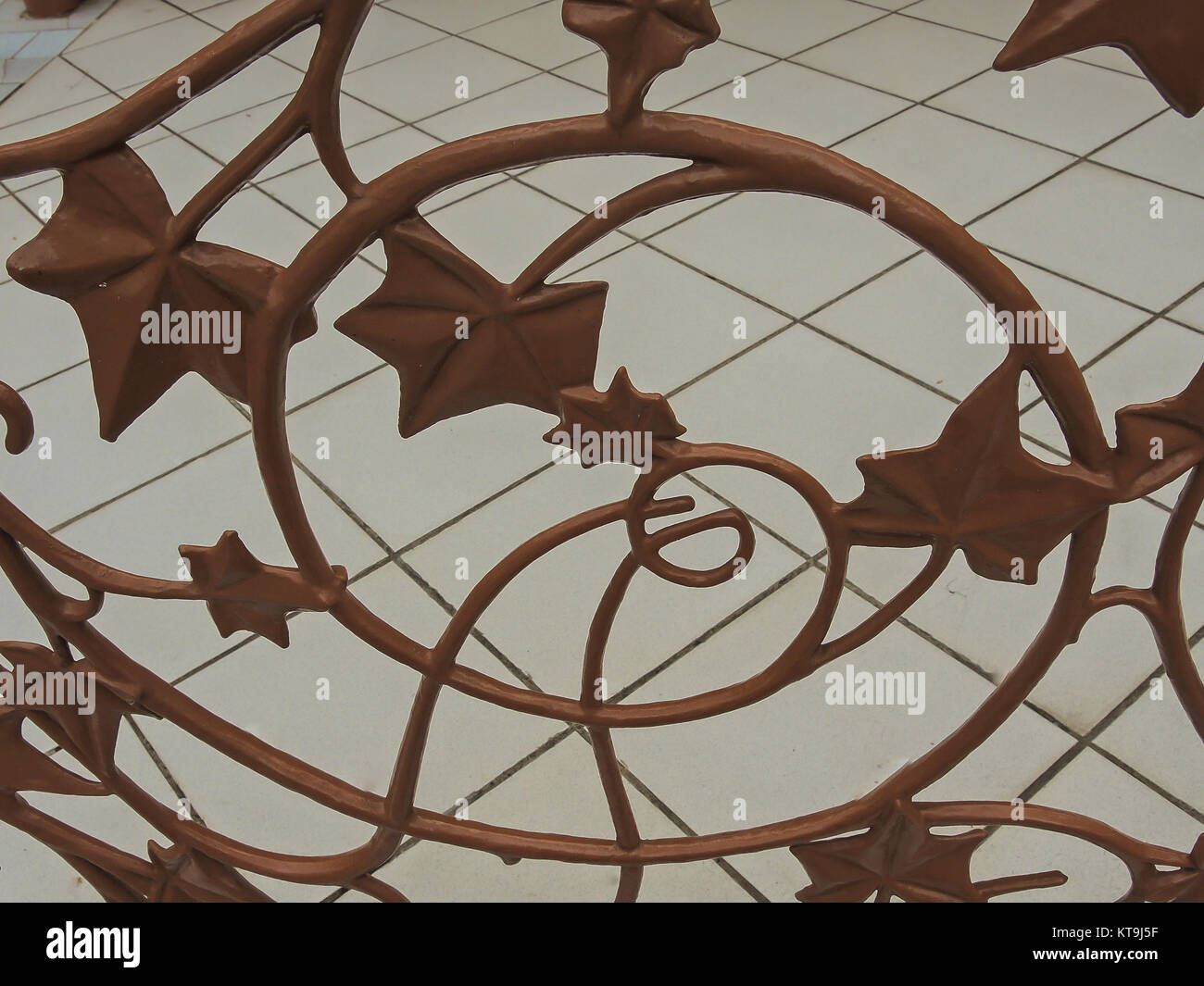 Iron border hi-res stock photography and images - Alamy