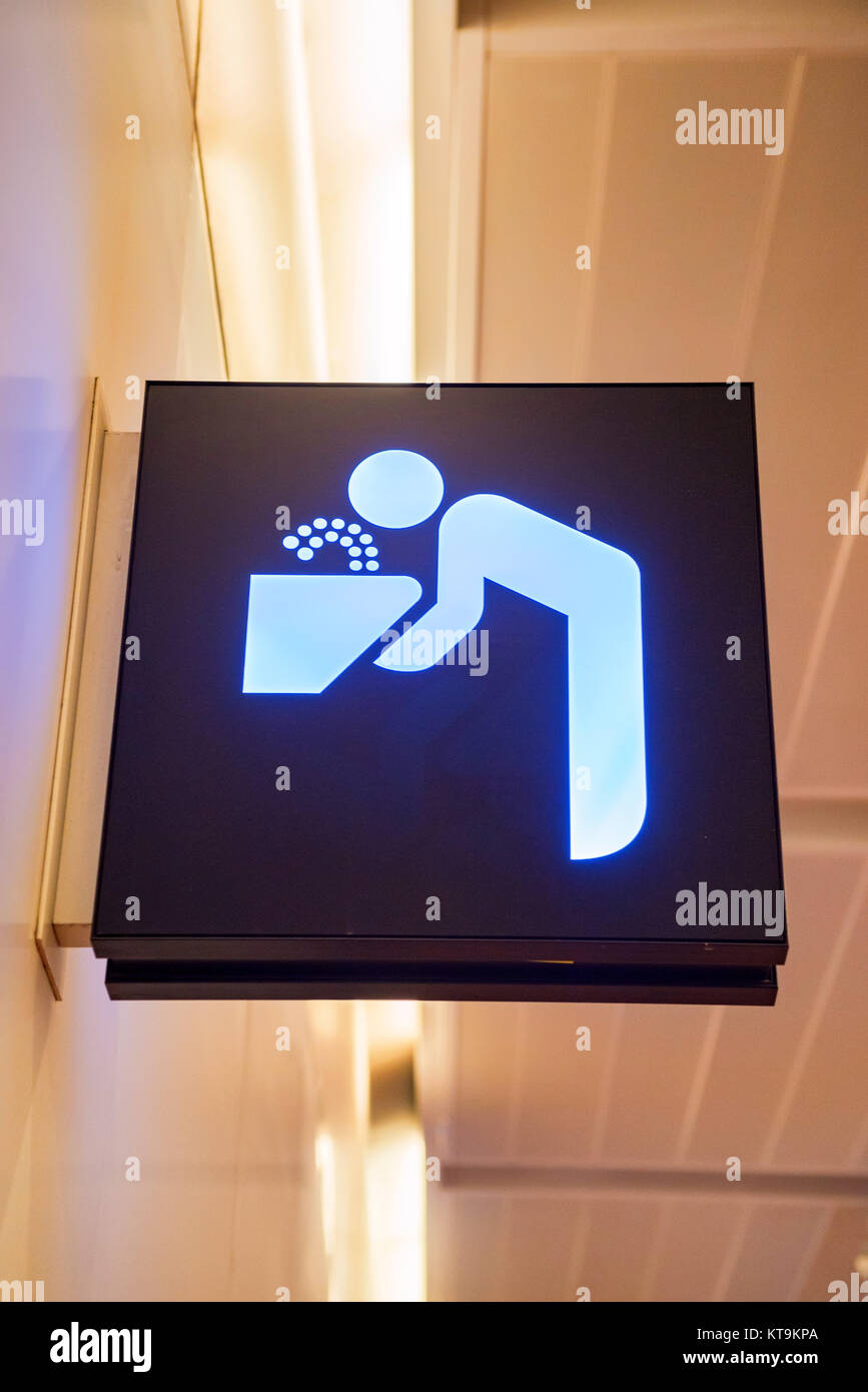 Girl drinking outdoor tap hi-res stock photography and images - Alamy