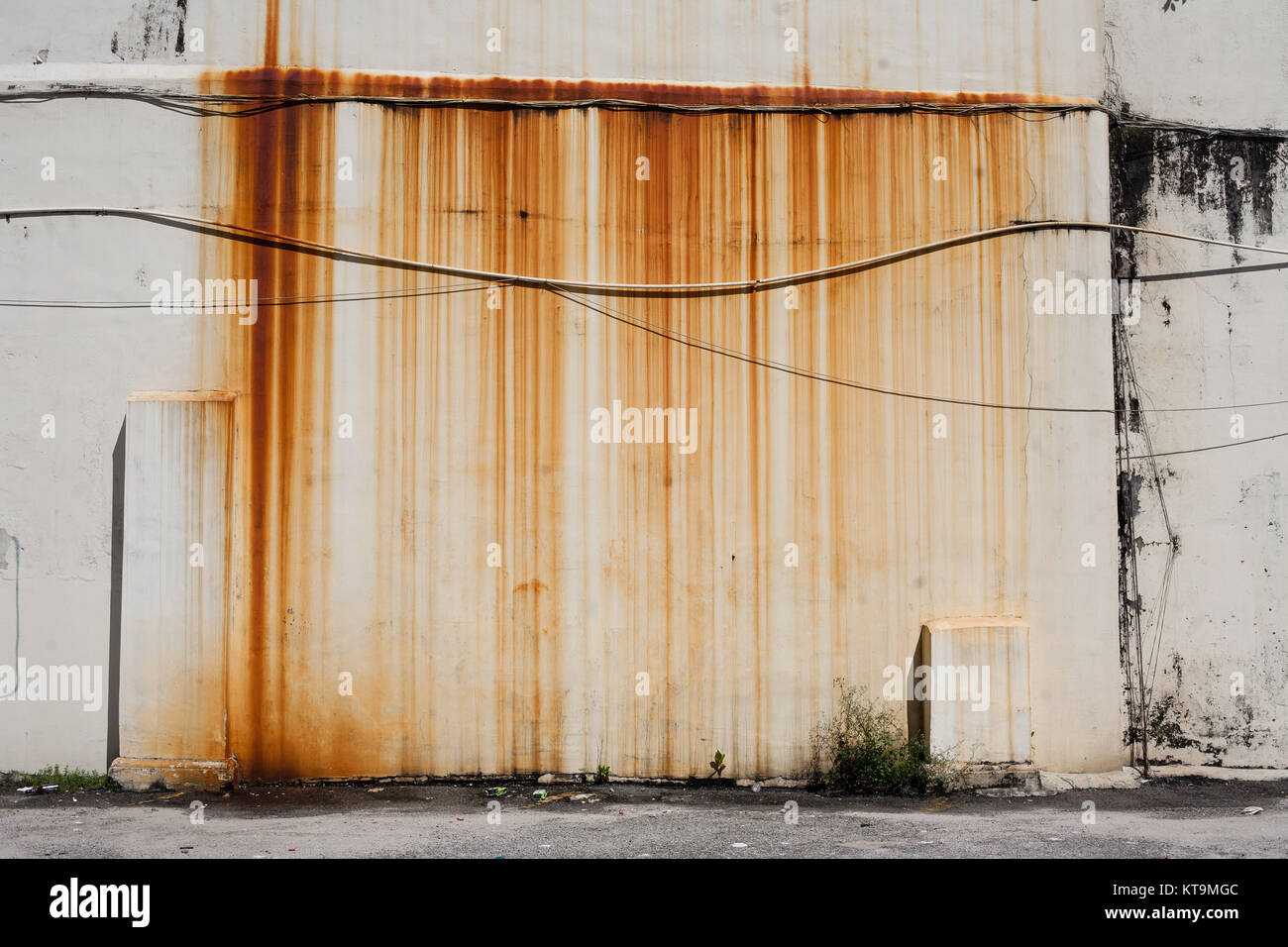Rusty dirty moldy wall outdoor Stock Photo - Alamy