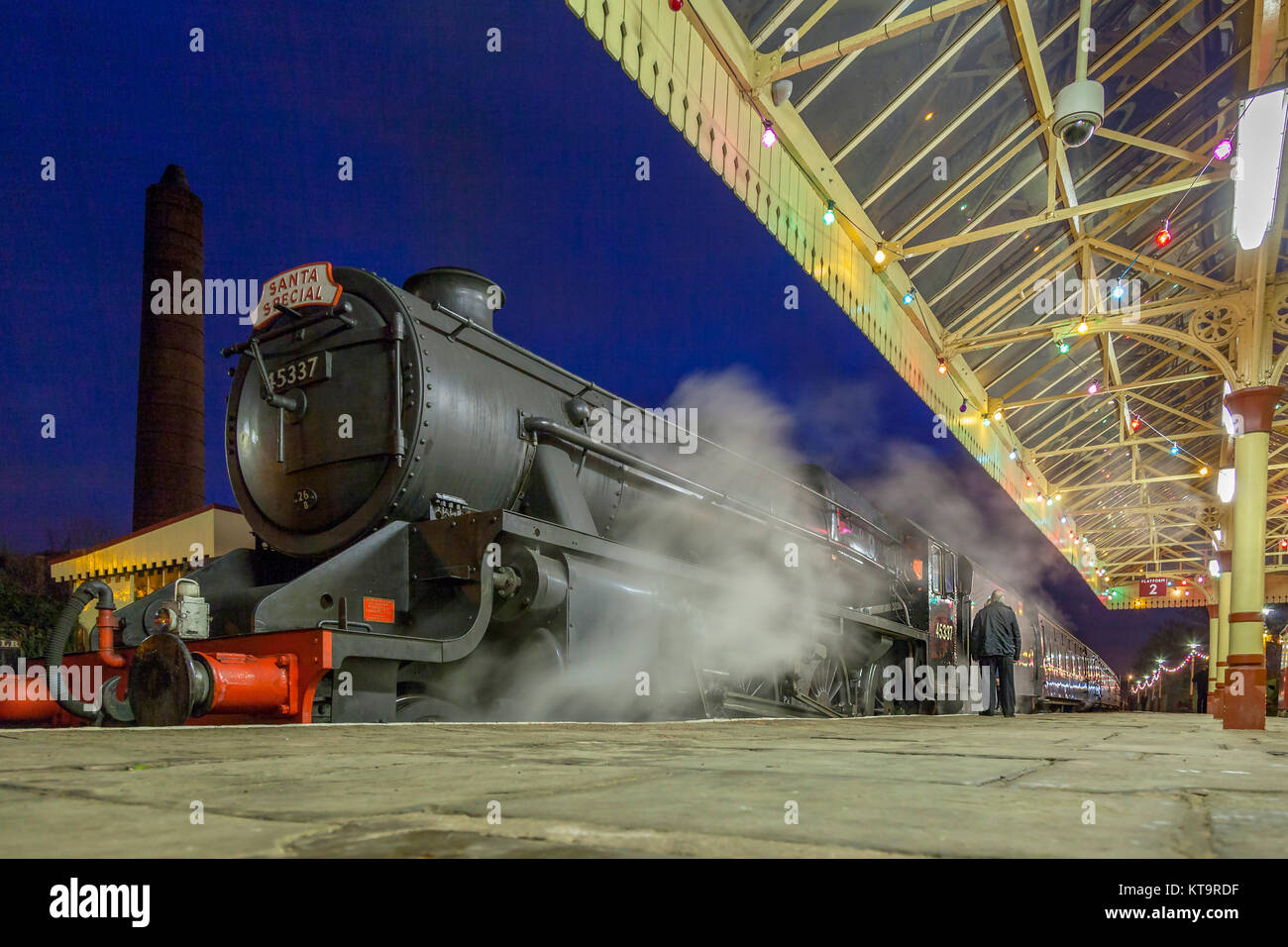 Santa special train hi-res stock photography and images - Alamy