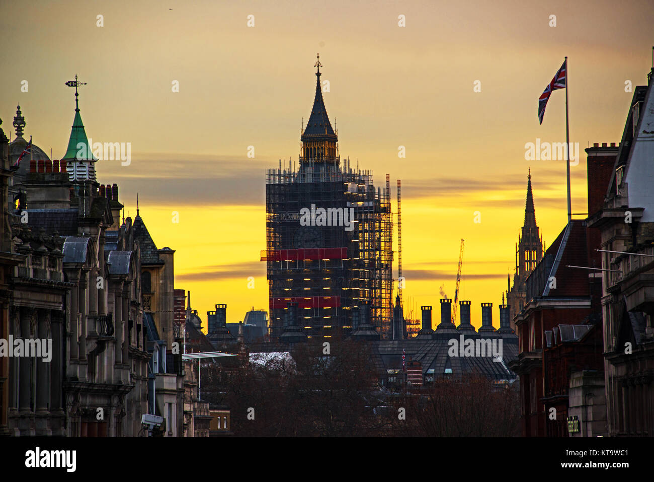 Elizabeth Tower under repair Stock Photo - Alamy