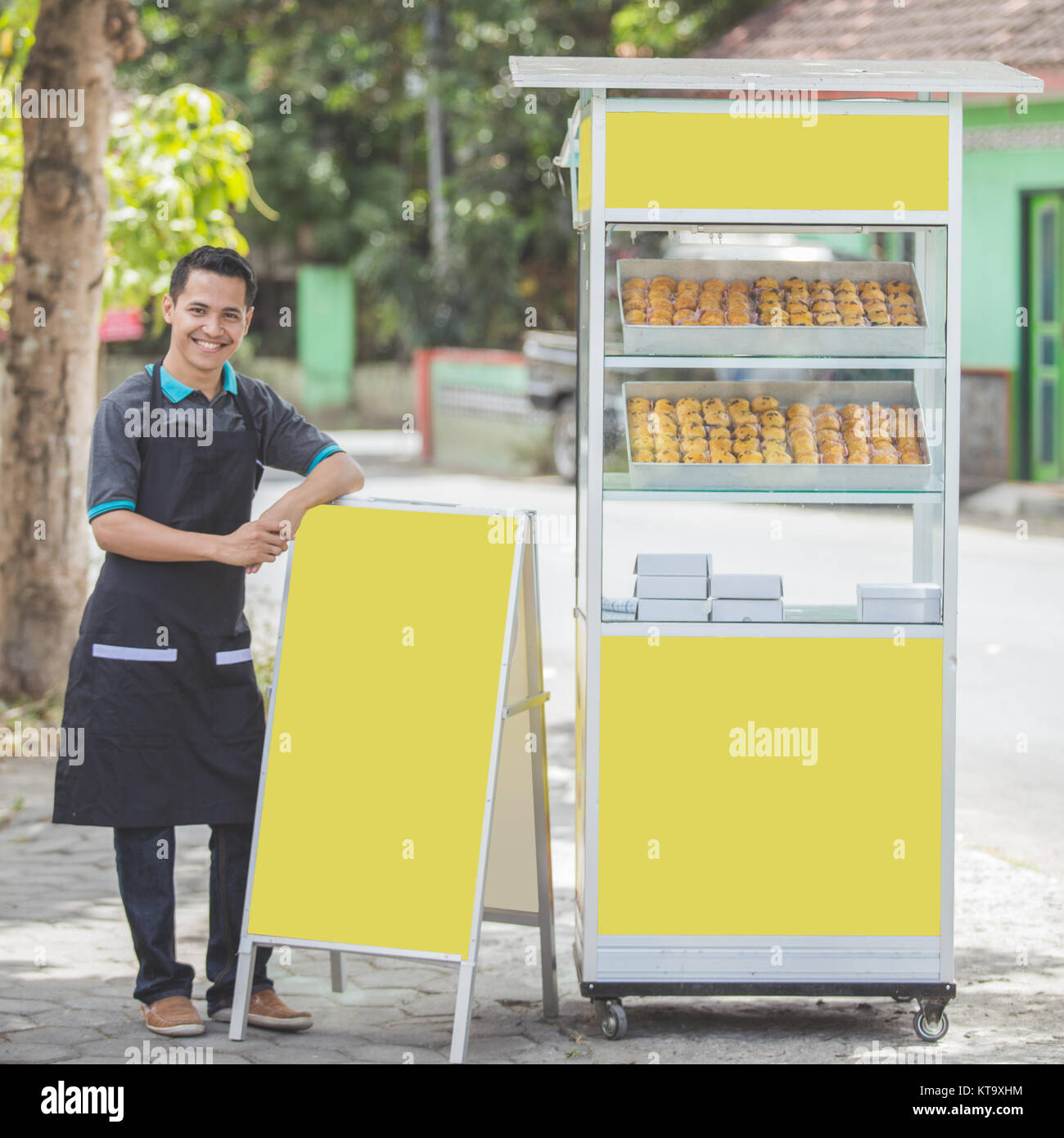 New job for kiosk hi-res stock photography and images - Alamy