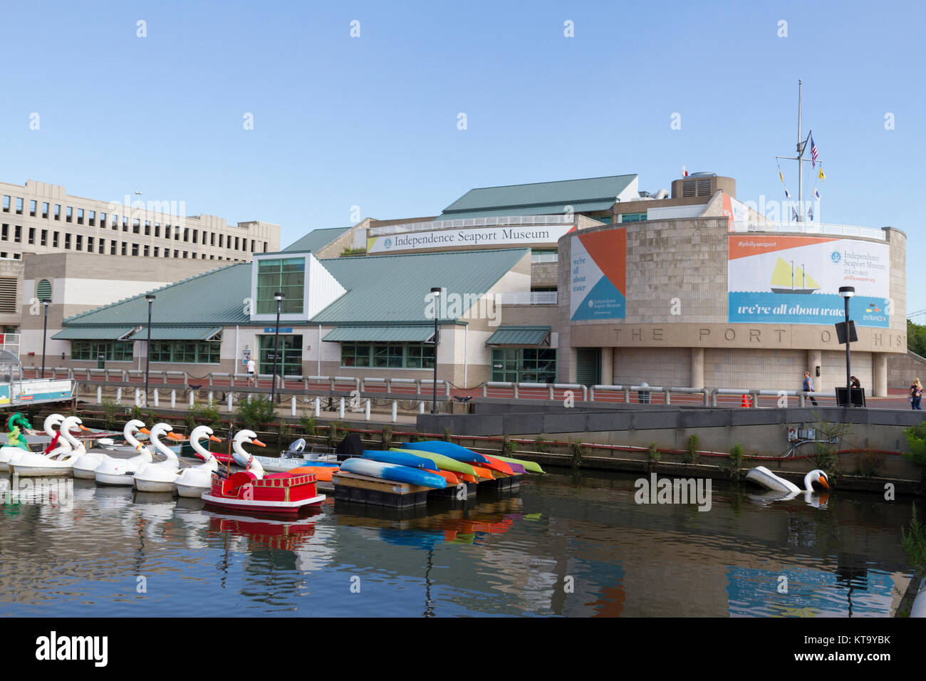 Independence Seaport Museum at Penn's Landing Marina, Philadelphia ...