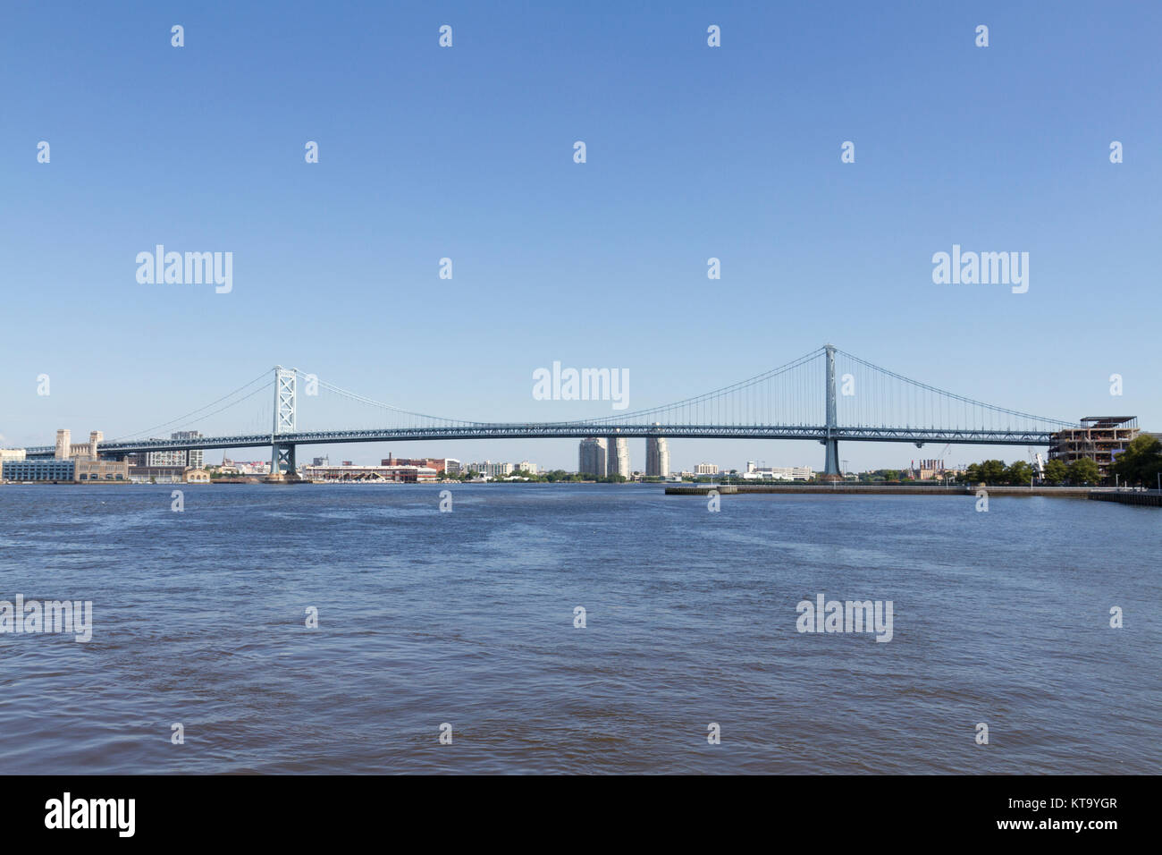 Steel suspension bridge hi-res stock photography and images - Alamy